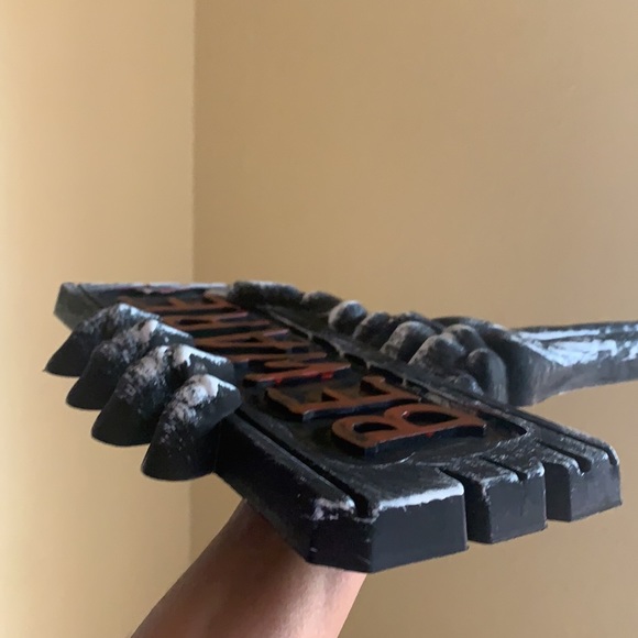 gii | Holiday | Hand Holding Beware Sign Halloween Prop Sign Decor ...